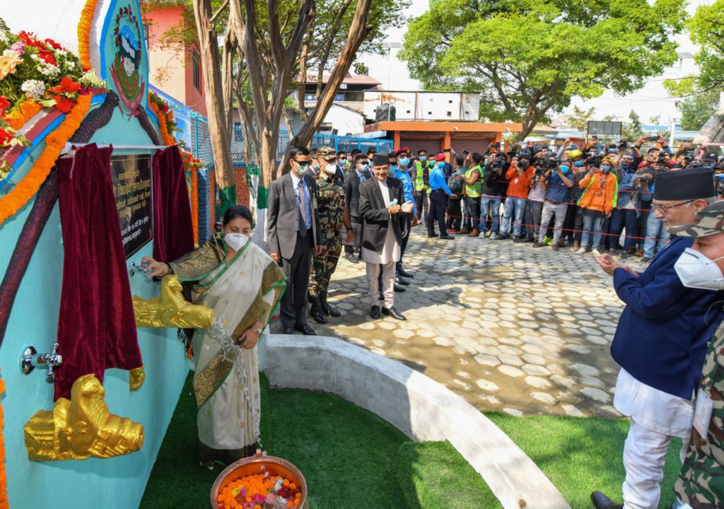 राष्ट्रपति भण्डारीले गरिन् काठमाडौंमा मेलम्चीको पानी वितरणको शुरुवात ...